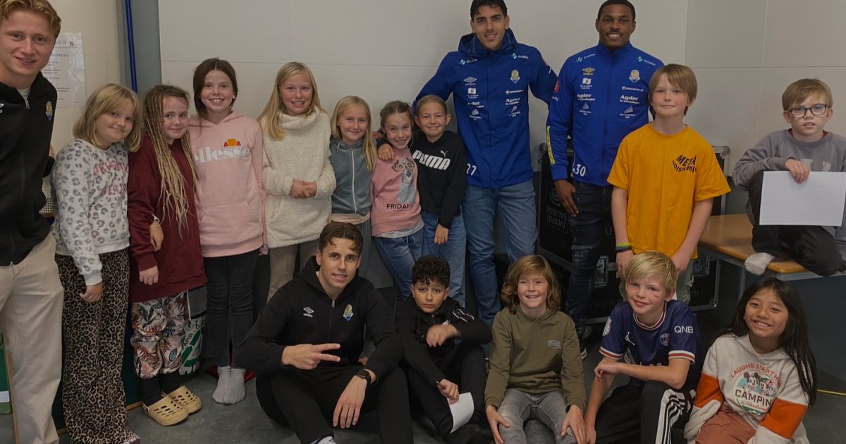 Vi besøkte Frivoll skole! / Jerv Vi besøkte Frivoll skole! / Jerv